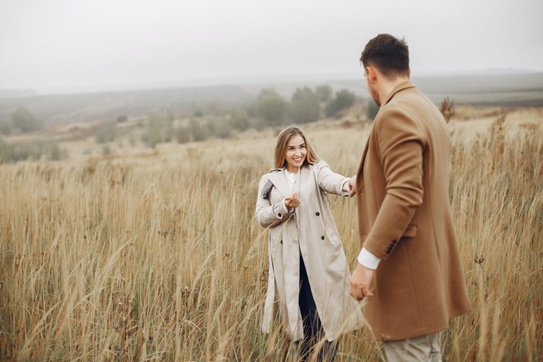 Signs of a faithful relationship, According to Experts - Morning Lazziness