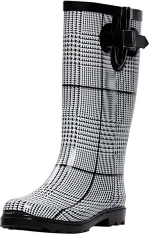 10 Best Rain Boots To Protect Your Feet During Harsh Weather And Keep ...